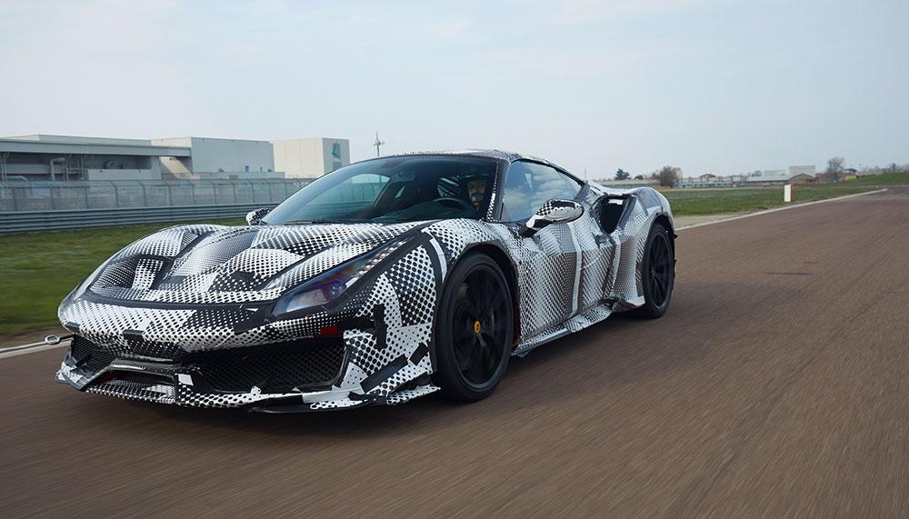 Zó snel sprint de Ferrari 488 Pista naar de 100 km/u - JFK