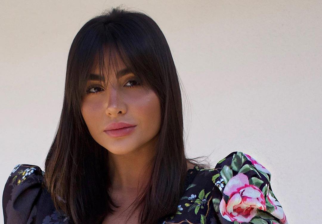 Braziliaanse Jennifer Auada heeft bijna nooit kleren aan - JFK