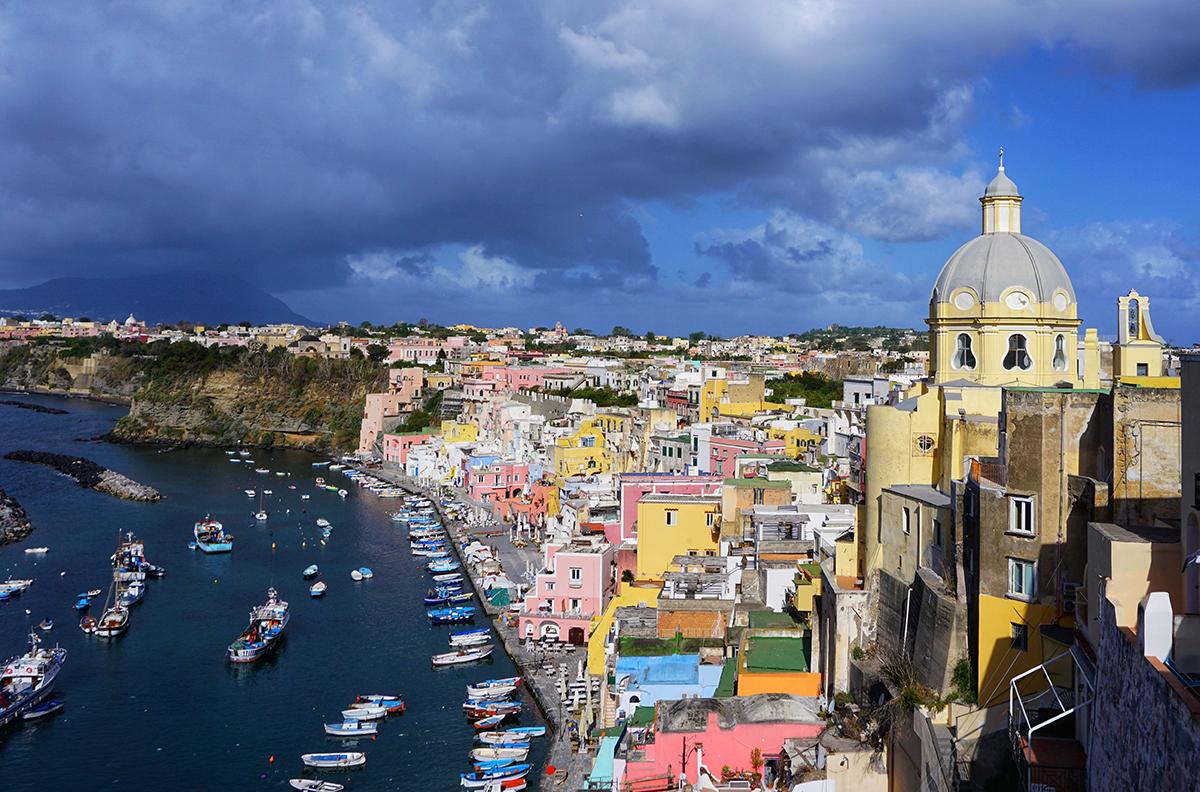 Prachtige eiland Procida is dé nieuwe vakantiebestemming van Italië - JFK