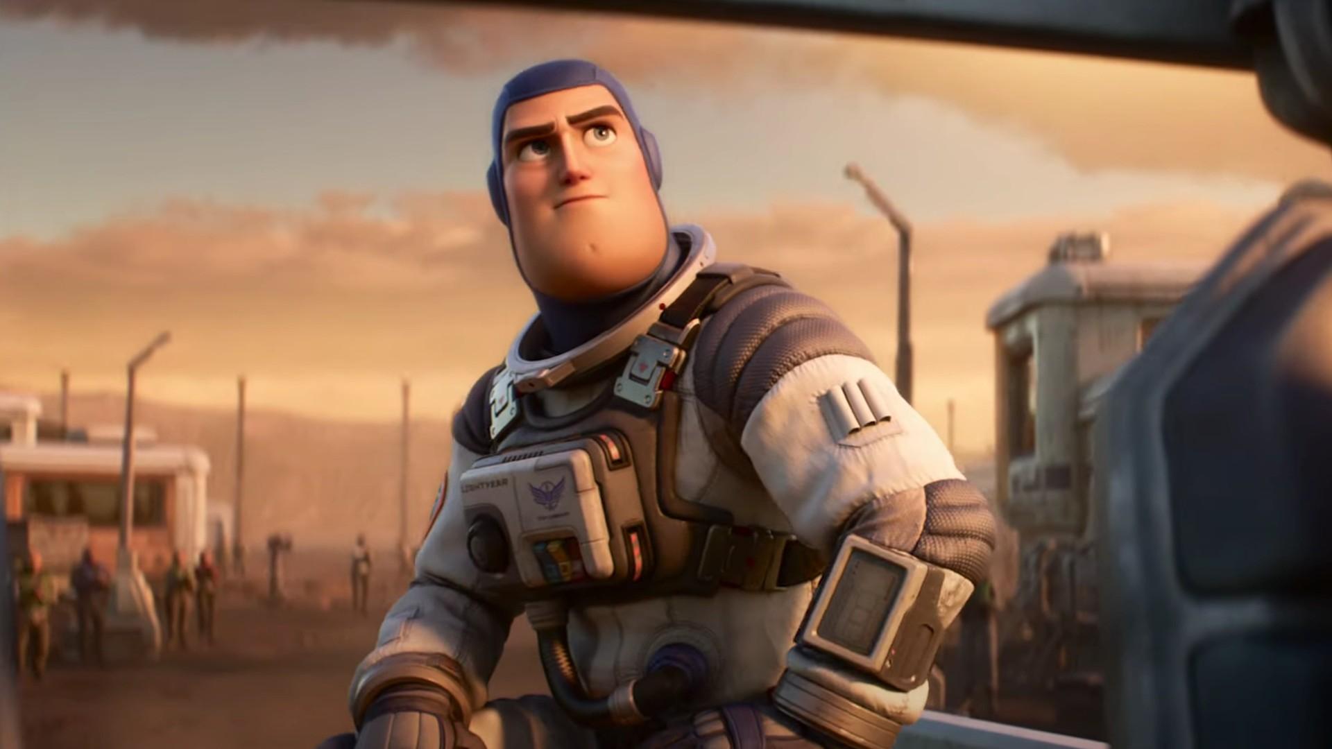 Trailer: In 'Lightyear' wordt de oorsprong van Buzz Lightyear verklaard