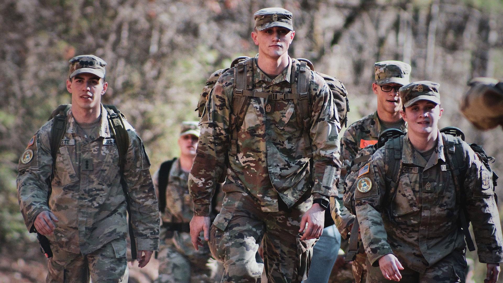 Train als een elitesoldaat met deze militaire workout - JFK