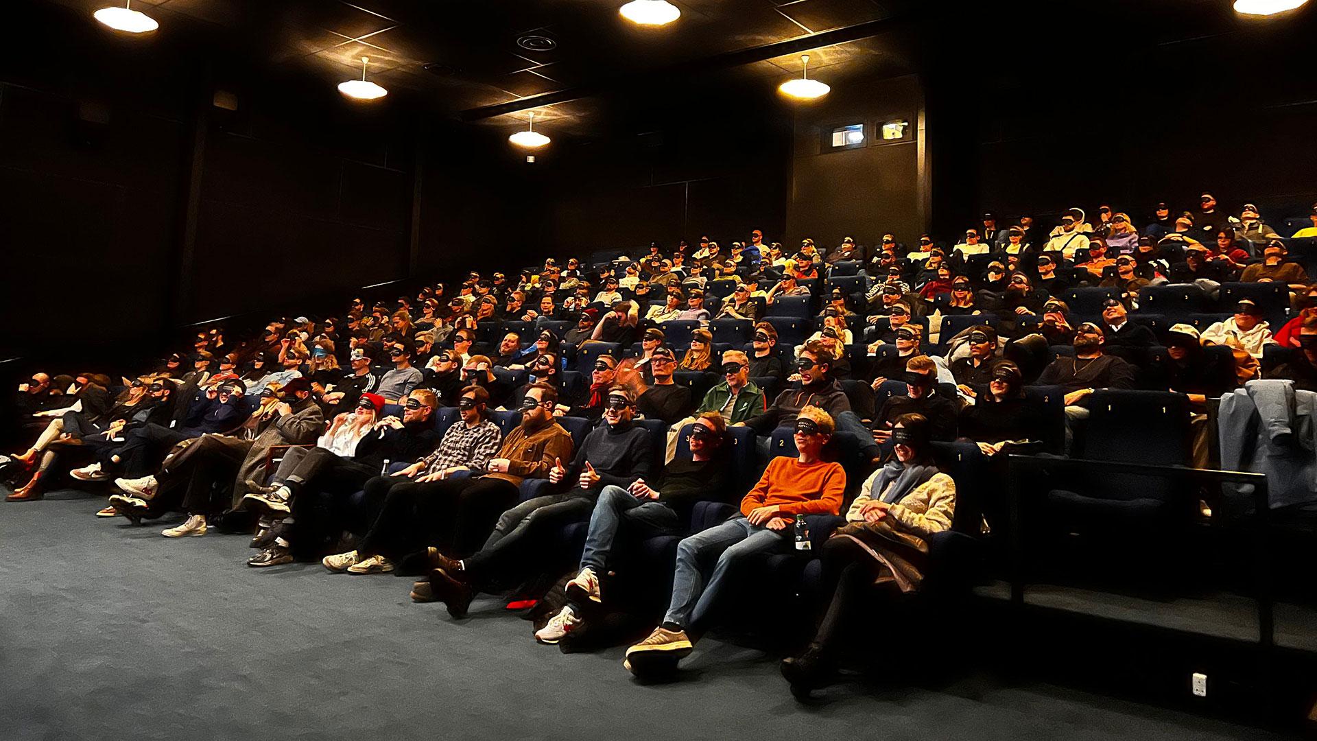 Pathé Sound Sessions: unieke albumluistersessie in het donker - JFK