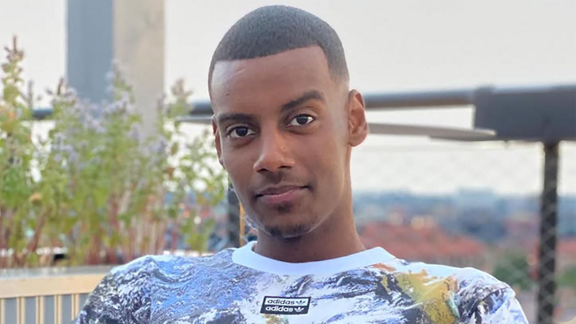 Alexander Isak salaris: dit verdient hij per seconde bij Liverpool - JFK