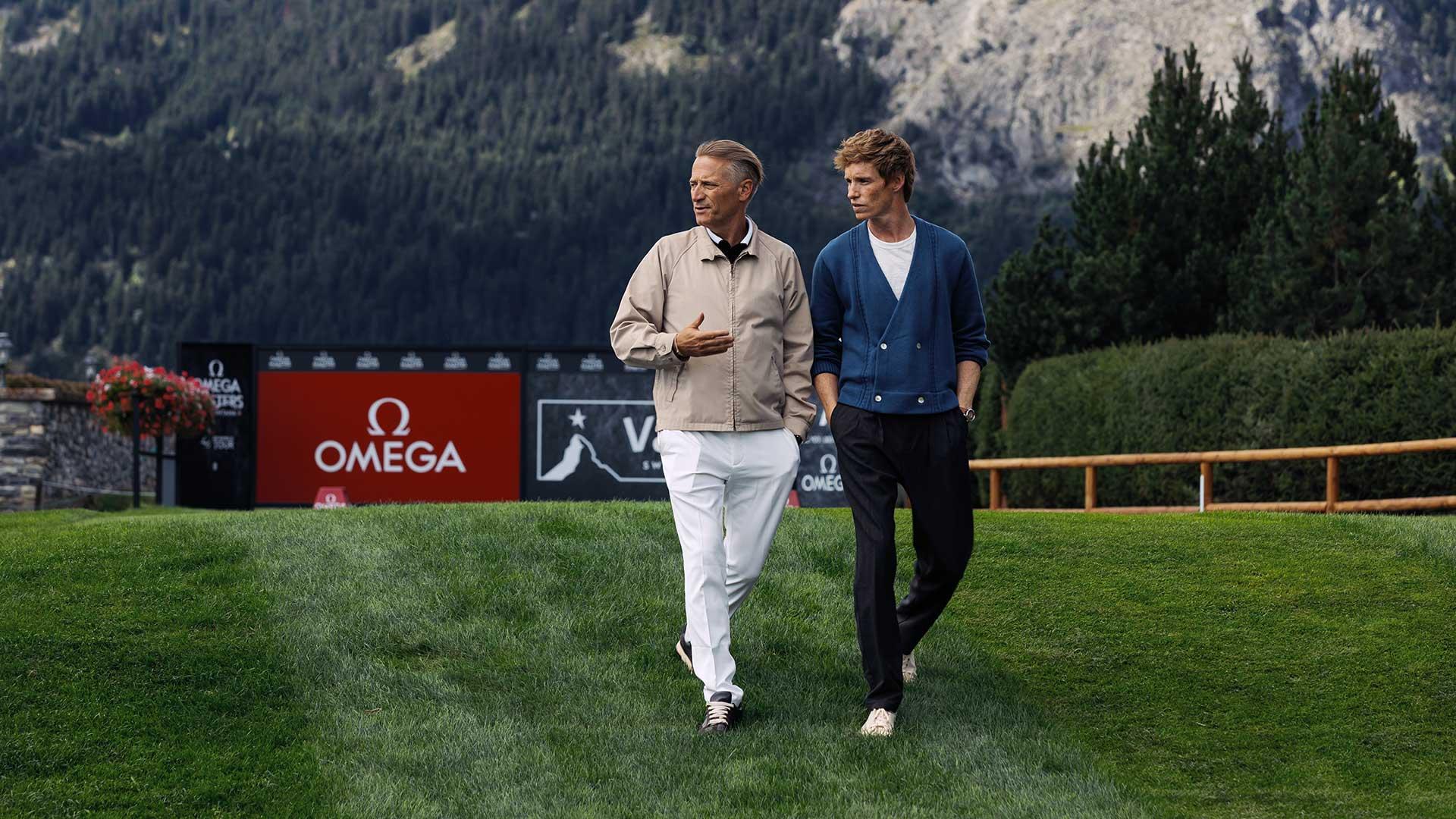 Eddie Redmayne slaat hole-in-one met Omega Seamaster Railmaster - JFK