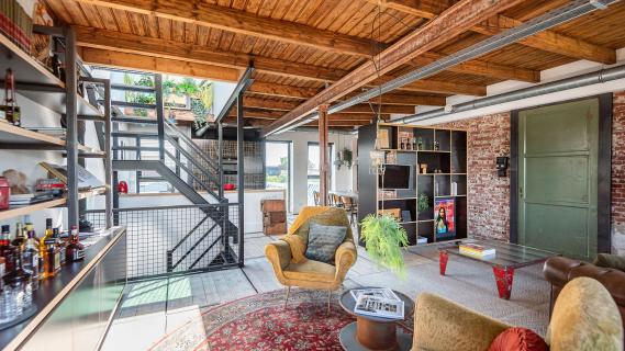 Industriële loftwoning in het DRU Industriepark Ulft is hit op Funda - JFK