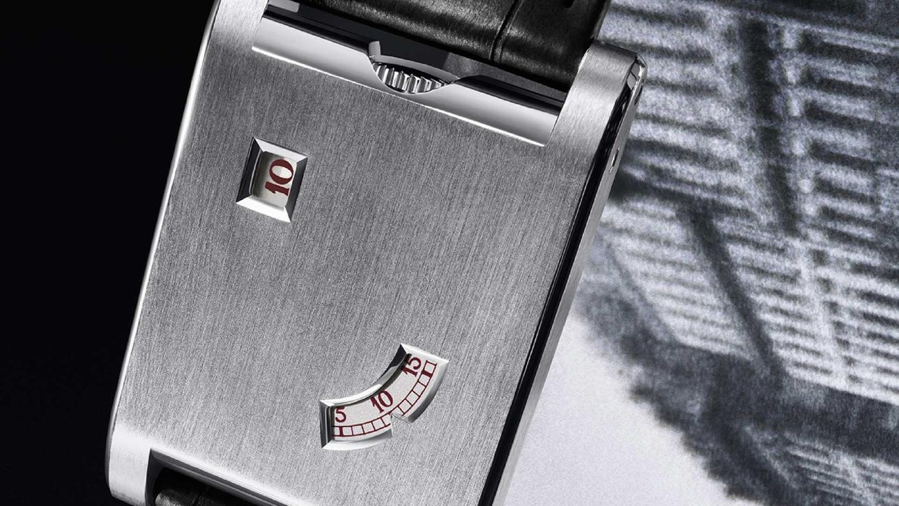 Cartier Tank à Guichets keert terug met speelse heruitgave - JFK