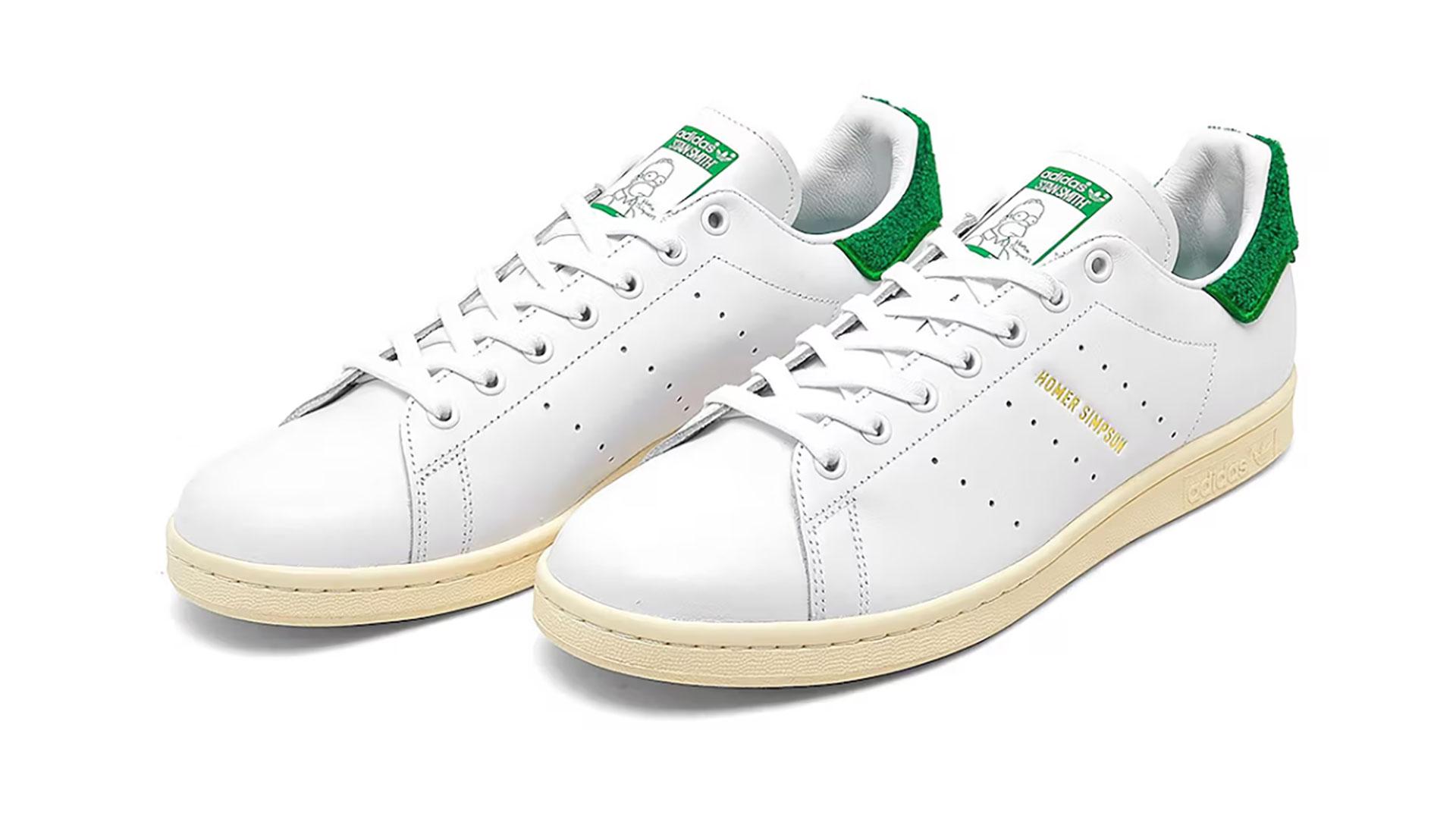Adidas eert de Homer Simpson Bush-meme (Stan Smith-sneaker)
