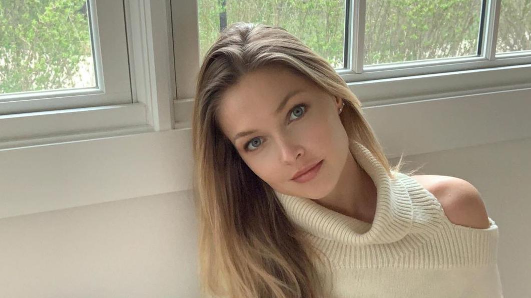 Ashley Smouter is de charmante girl next door - JFK