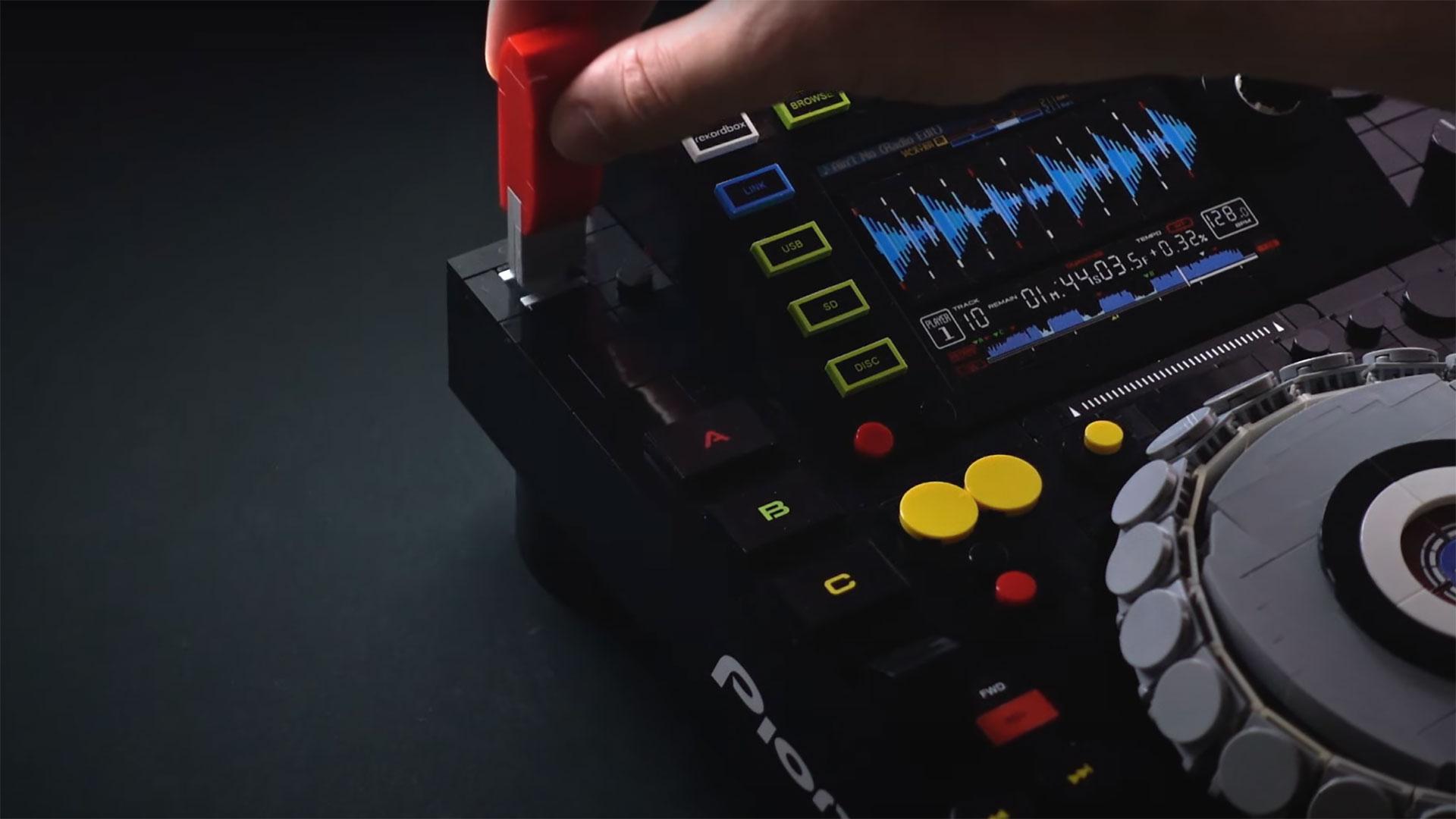 Komt deze bijzondere LEGO Pioneer CDJ 2000 Nexus-set uit?