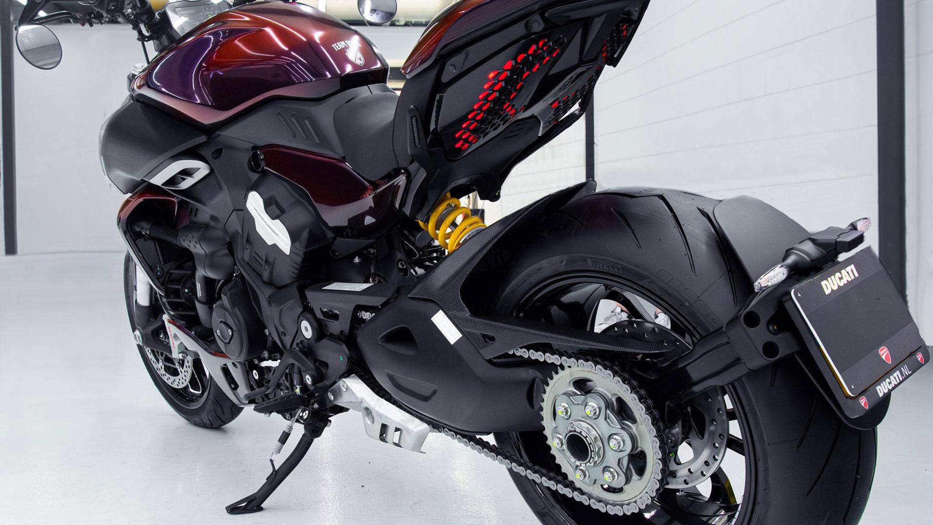 Nieuwe motor Rico Verhoeven is een speciale Ducati Diavel V4