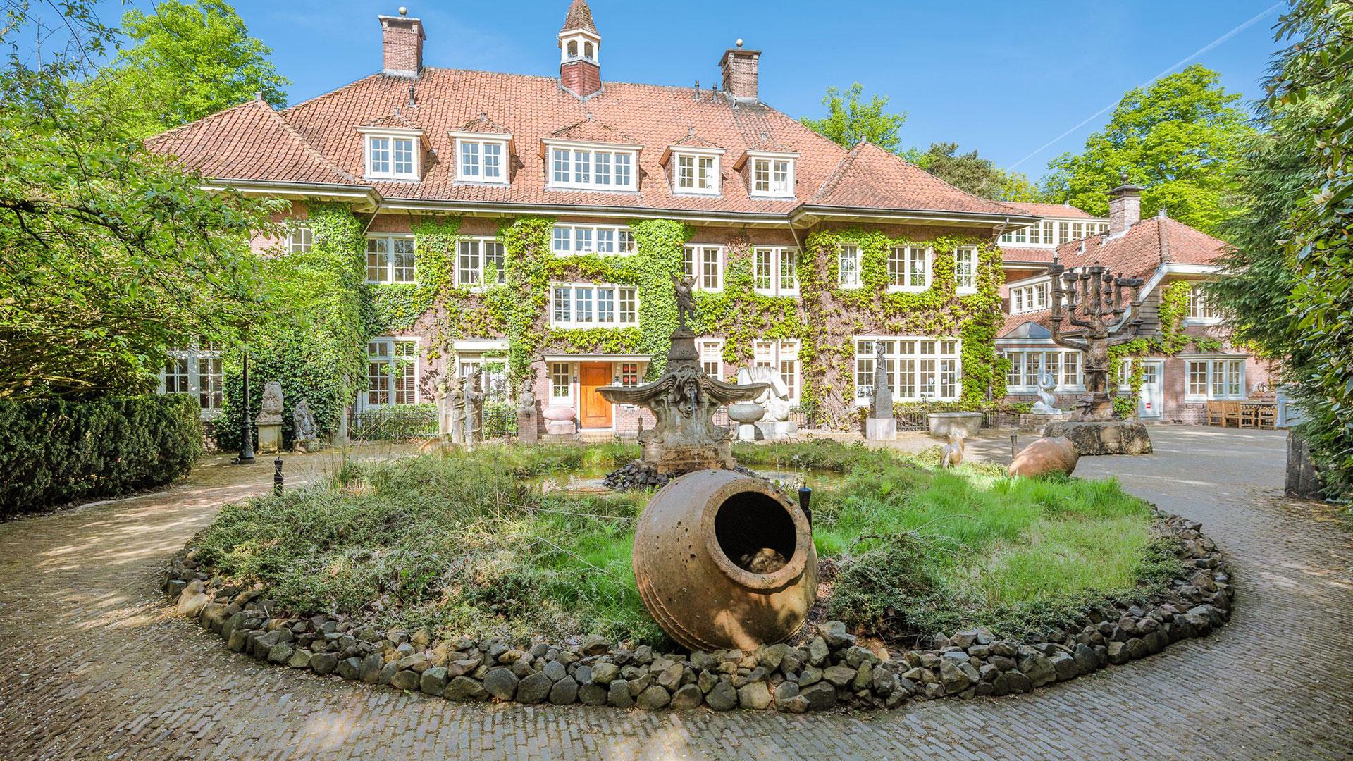Dit is het grootste huis dat je nu kunt kopen in Nederland (Funda)