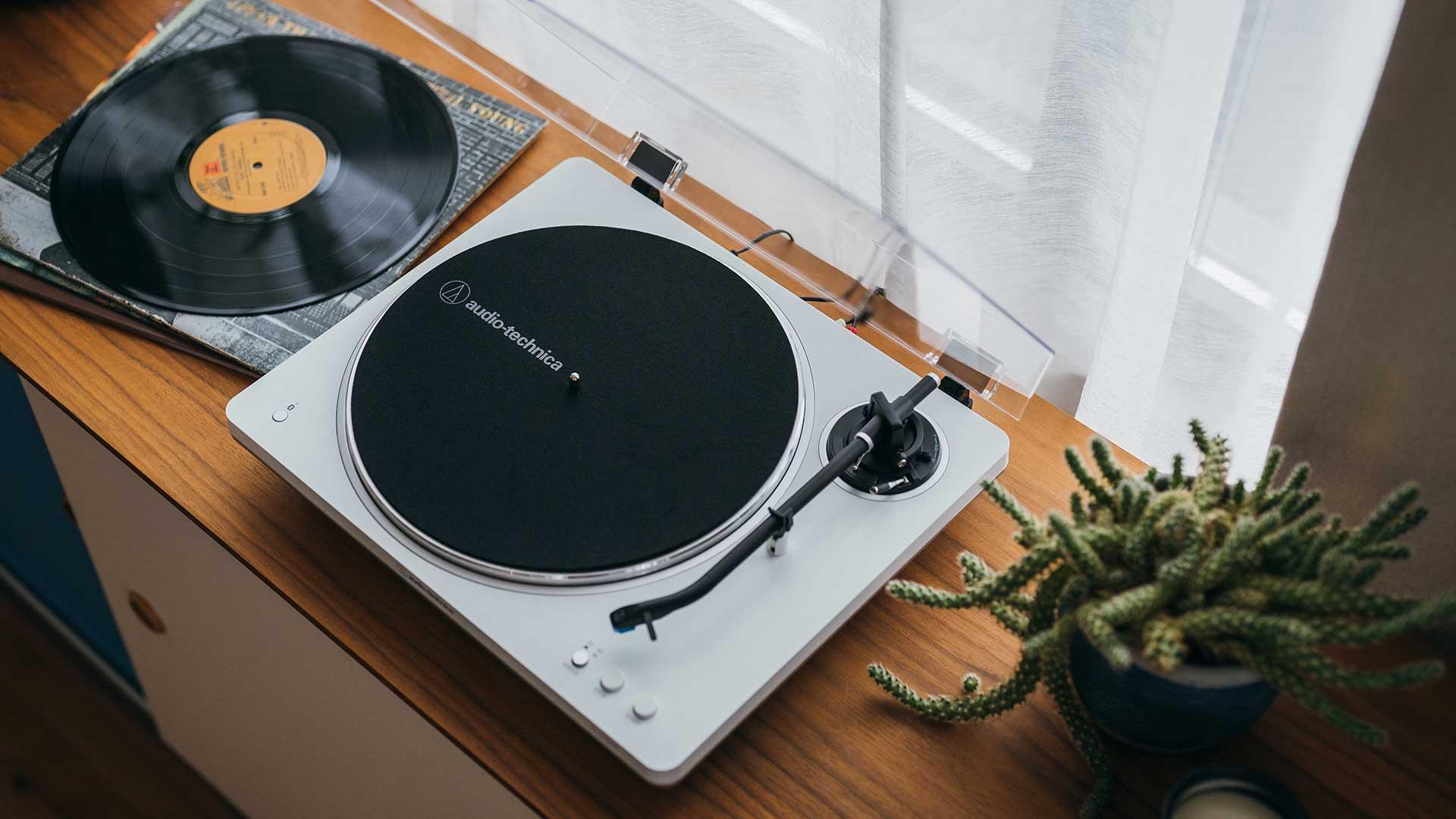 Review Audio-Technica AT-LP70XBT: perfecte speler voor 200 euro - JFK