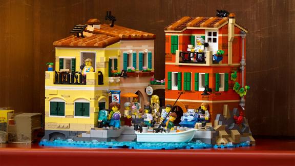 Haal een stukje la dolce vita in huis met de Italian Riviera Lego-set - JFK
