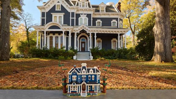 Lego onthult nieuwe Stranger Things-set vol duistere geheimen - JFK