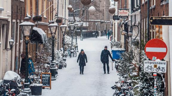 Hoe laat begint de All You Need Is Love Kerstspecial dit jaar? - JFK