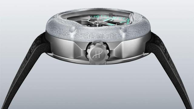 De MP-17 Meca-10 Arsham Splash Titanium Sapphire van Hublot - JFK