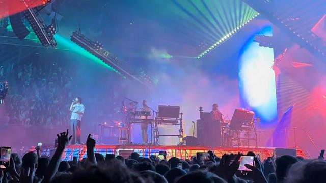 Tame Impala in Ziggo Dome geeft lichtshow van hoogste niveau - JFK
