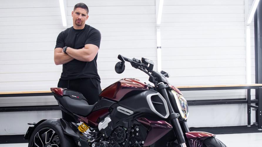Nieuwe motor Rico Verhoeven is een speciale Ducati Diavel V4