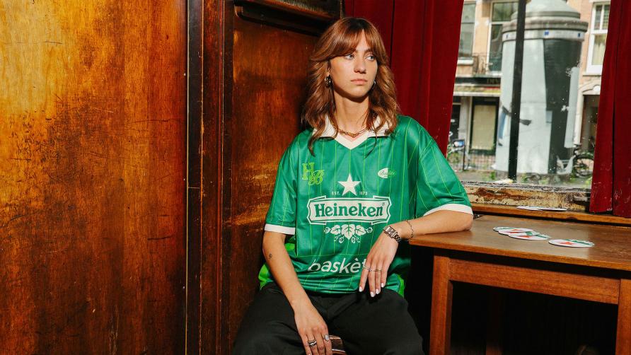 Baskèts en Heineken droppen must have vintage EK 2024-shirt - JFK