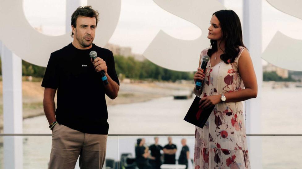 Fernando Alonso is het nieuwe gezicht van BOSS - JFK