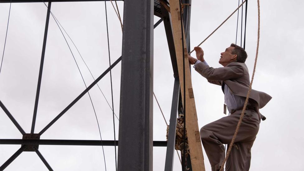 Cillian Murphy over Oppenheimer: 'Hij is behoorlijk magnifiek' - JFK