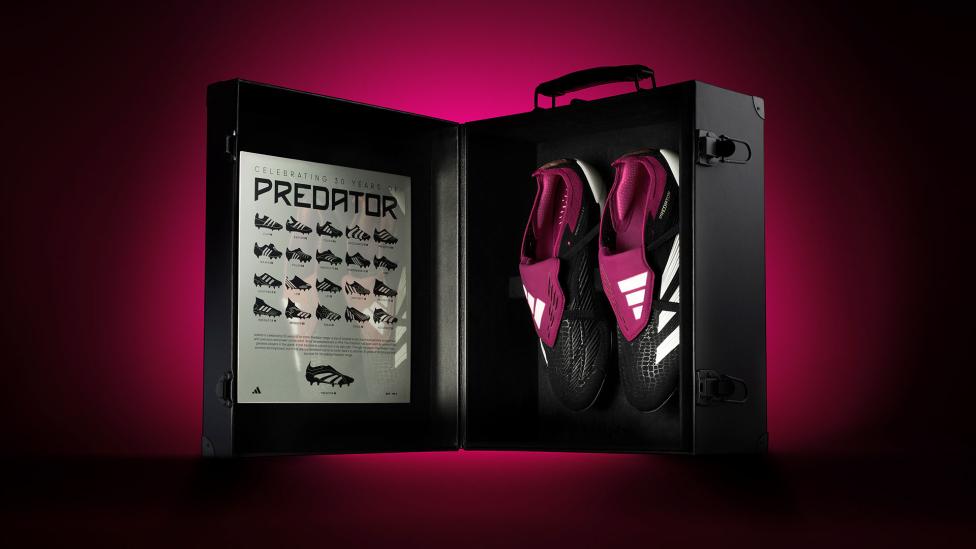Adidas viert 30 jaar Predator: brengt iconische 'folded tongue' terug - JFK
