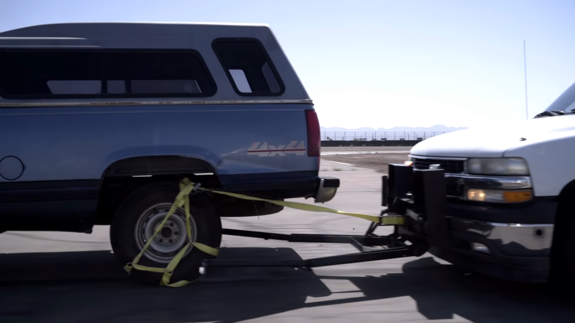 De Grappler Police Bumper is een James Bond-snufje voor de politie