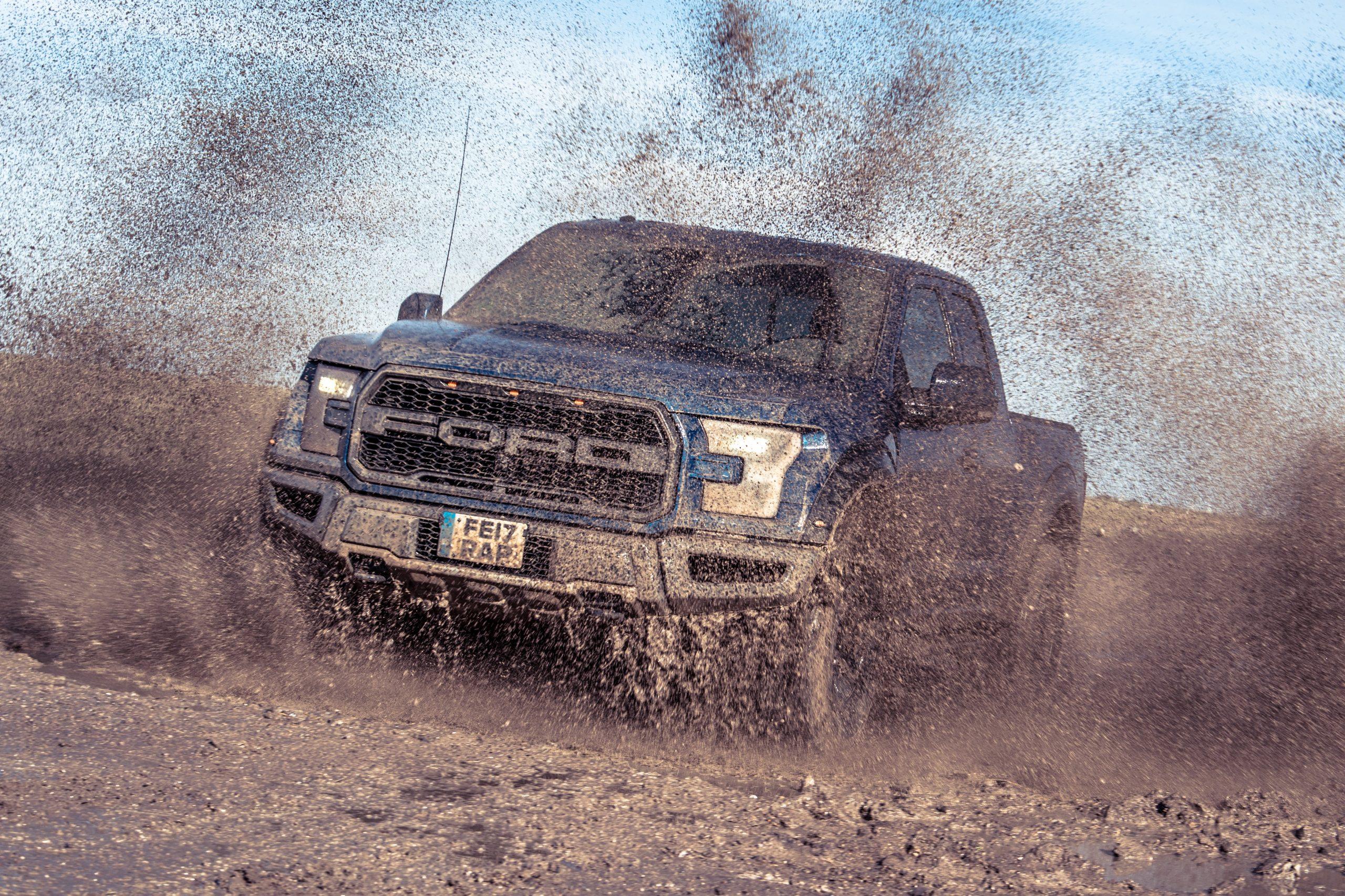 Ford F-150 Raptor Super Cab - test en specificaties - TopGear