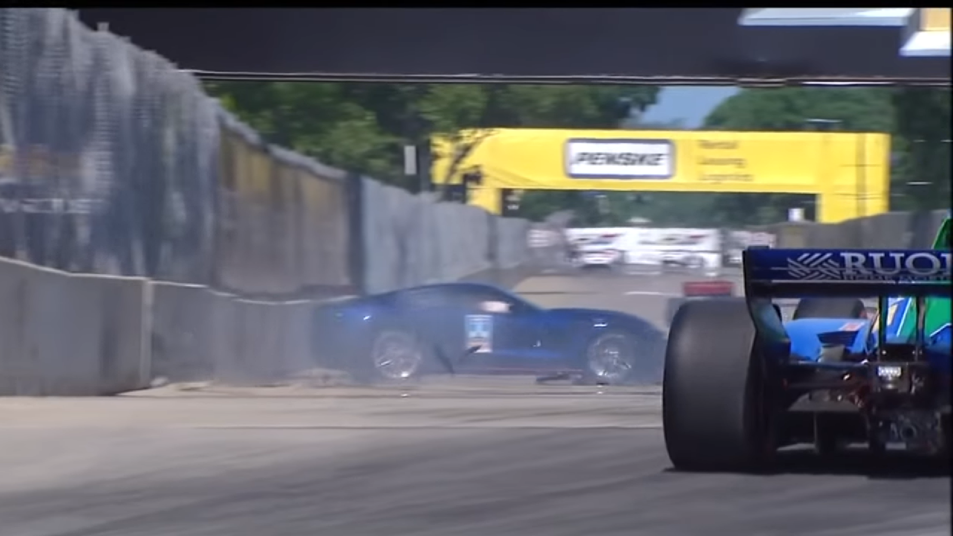 Corvette ZR1 pace car crasht tijdens IndyCar - TopGear Nederland