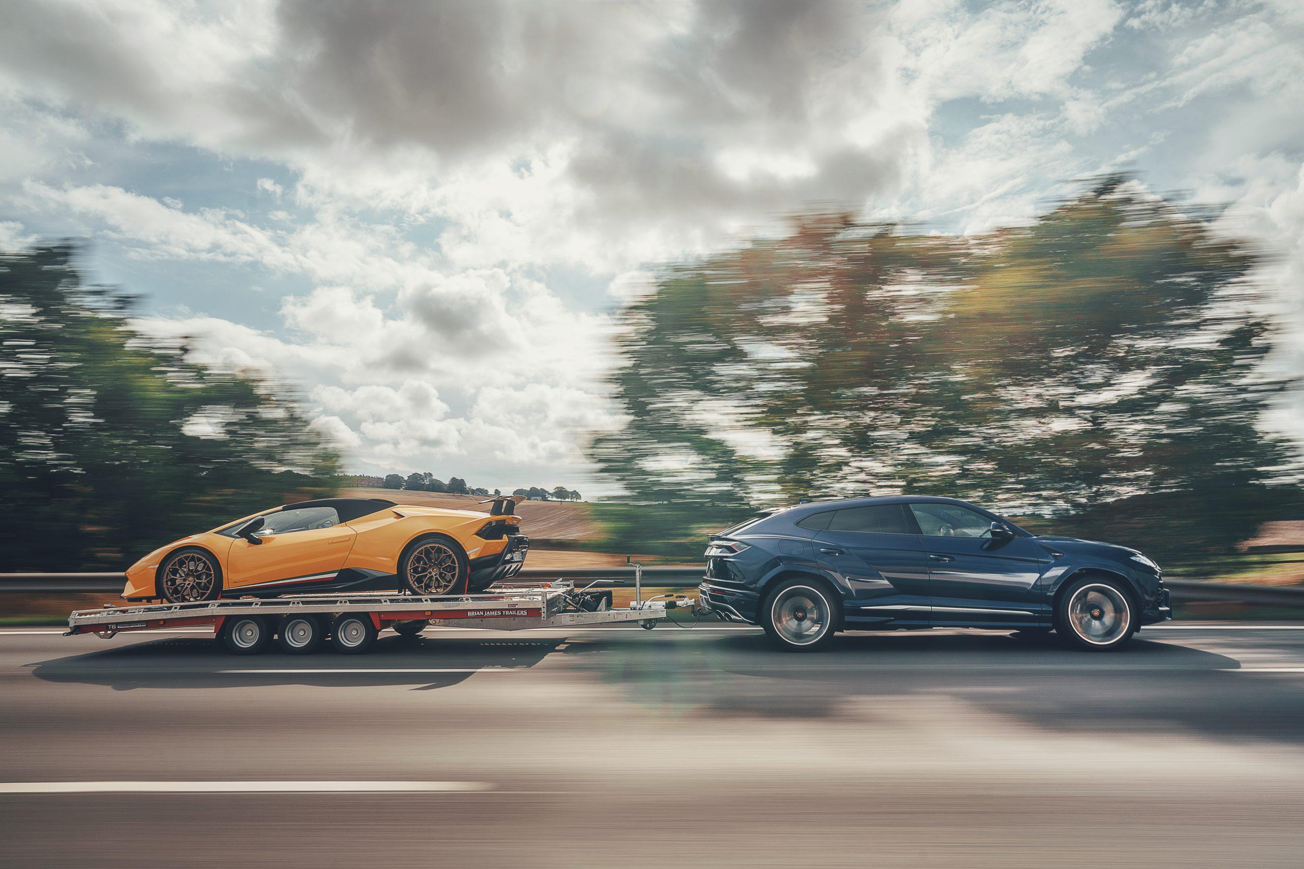 De Italiaanse combi: Lamborghini Urus en Huracán Performante - TopGear