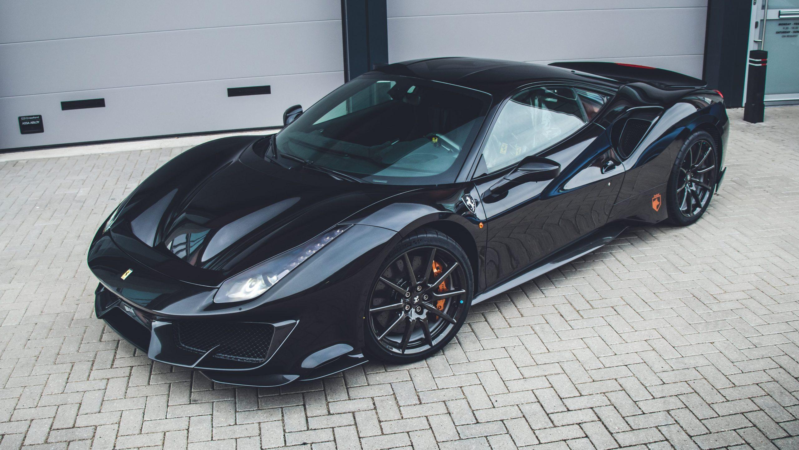 Ferrari 488 Pista Schwarz