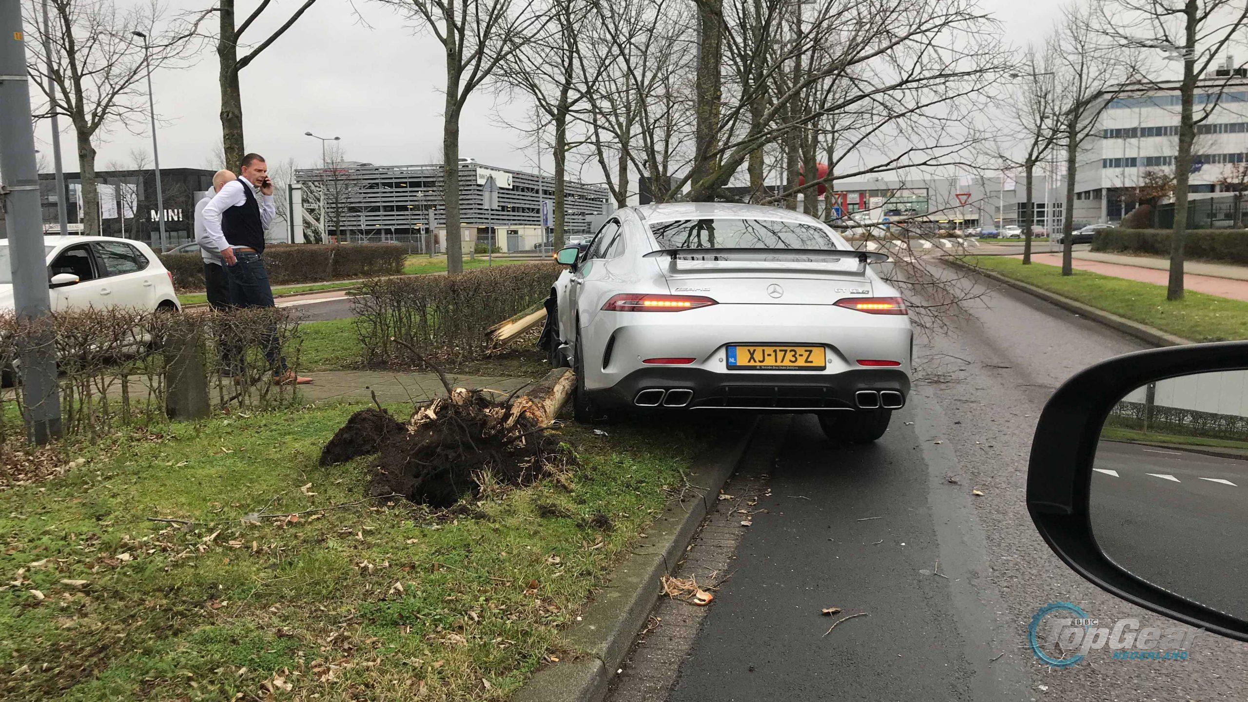 Gecrashte Mercedes-AMG GT 4-door is 5 dagen jong - TopGear