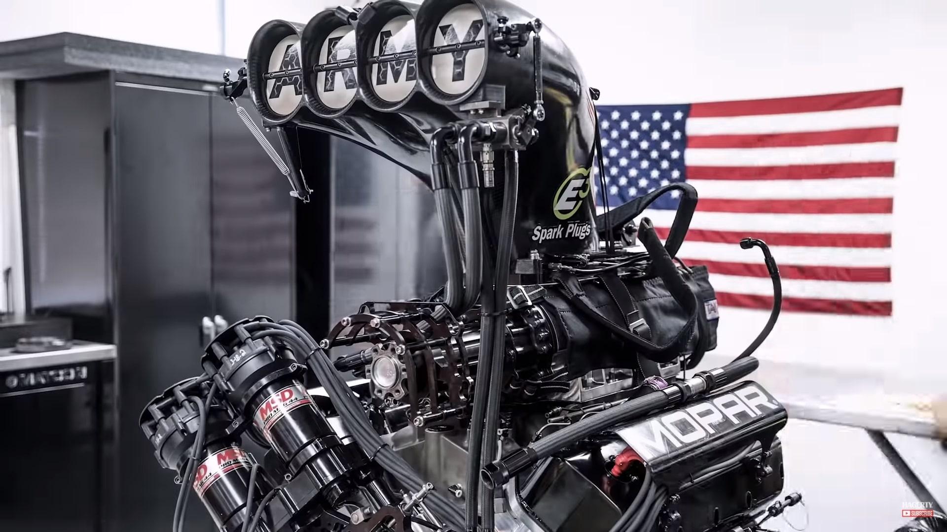 Top Fuel-motor met 11.000 pk wordt volledig uit elkaar gehaald - TopGear