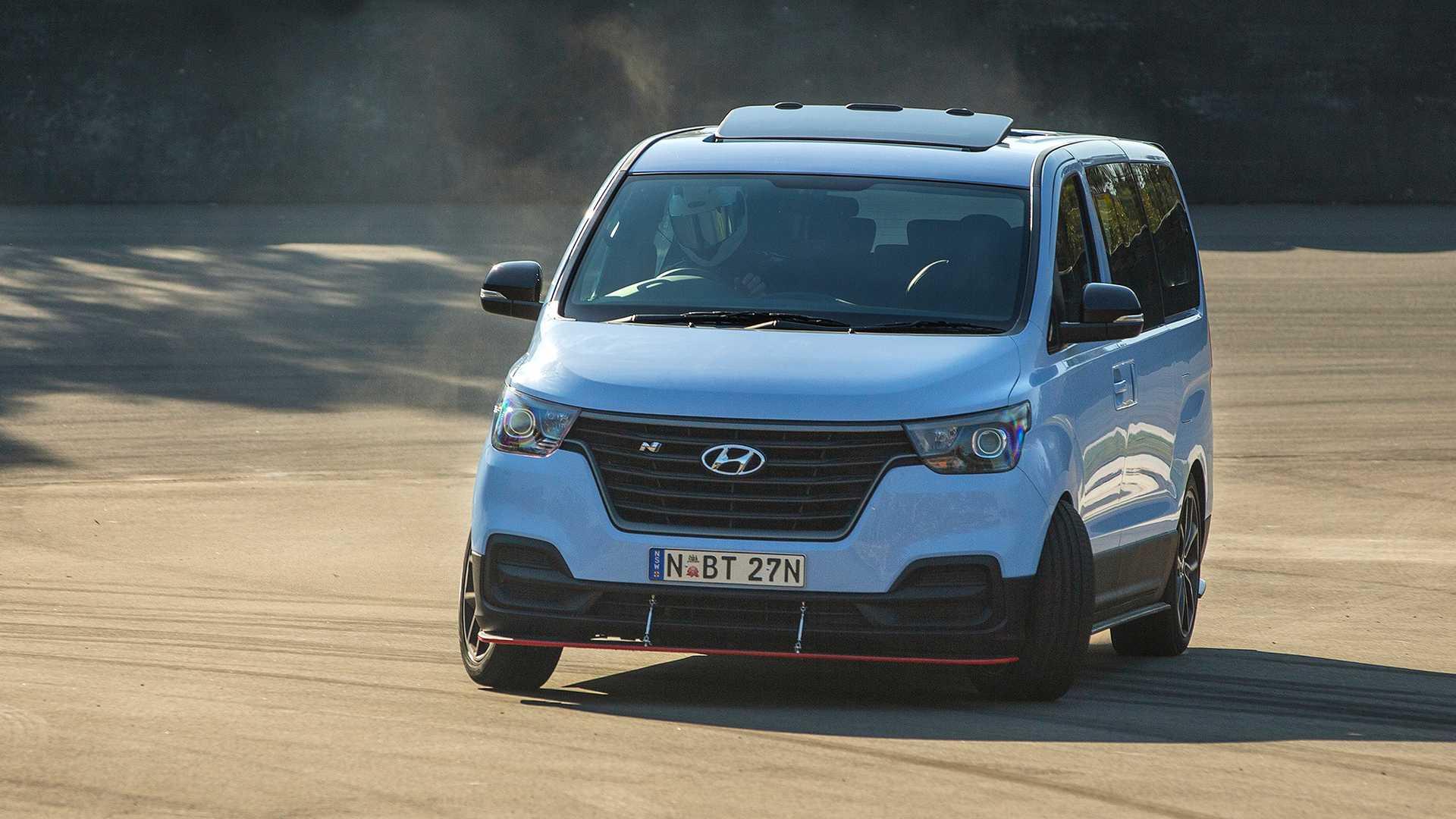 Hyundai H300 N is een driftbus voor acht personen - TopGear Nederland