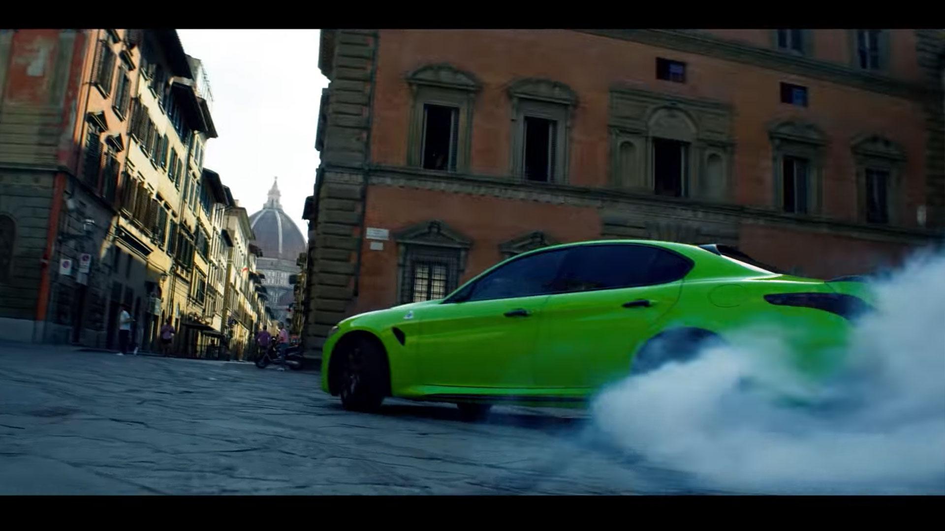 6 Underground: nieuwe trailer letterlijk dwars door Florence - TopGear ...