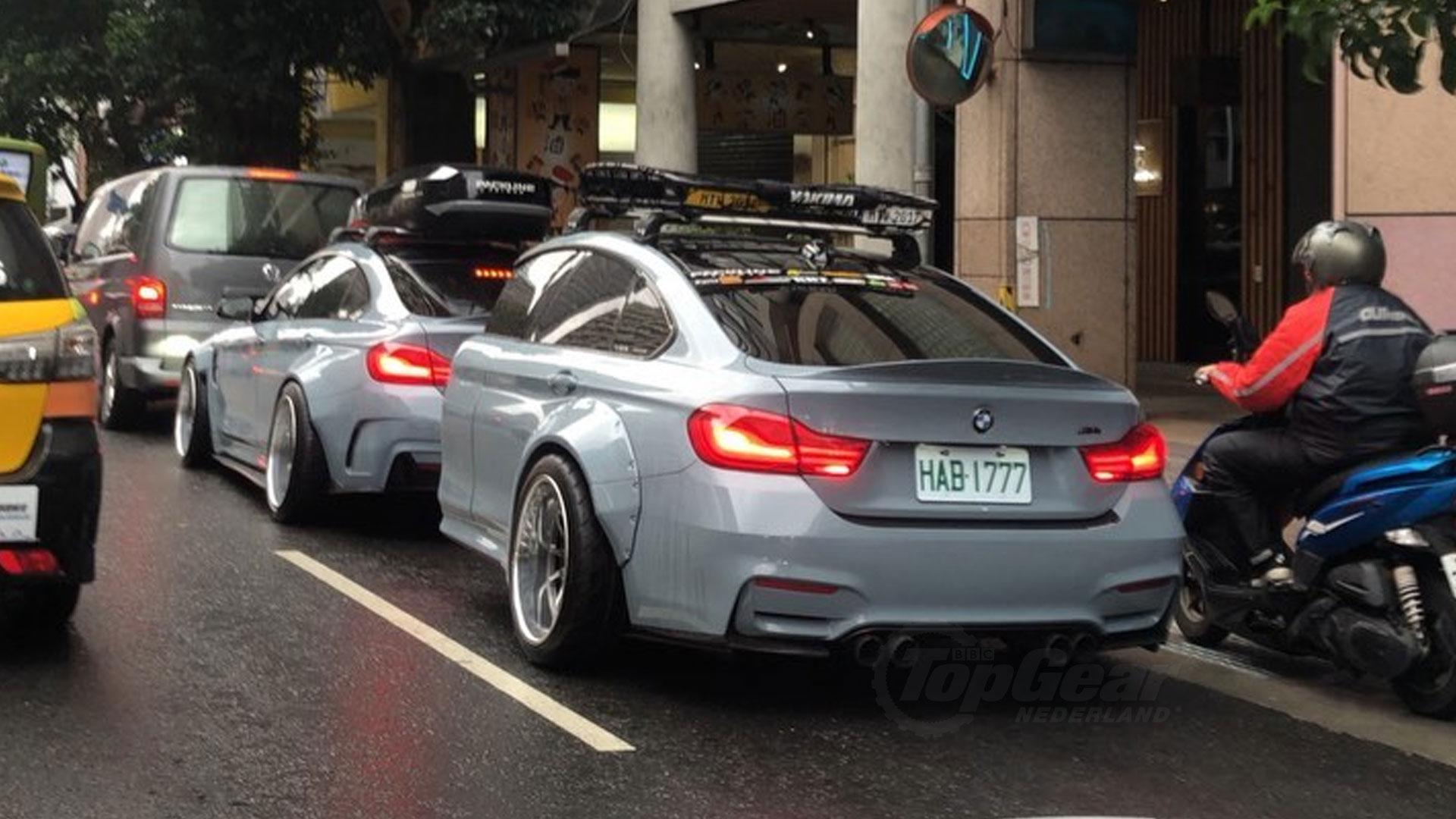 Gespot: BMW M4 met M4-trailer op de snelweg - TopGear Nederland