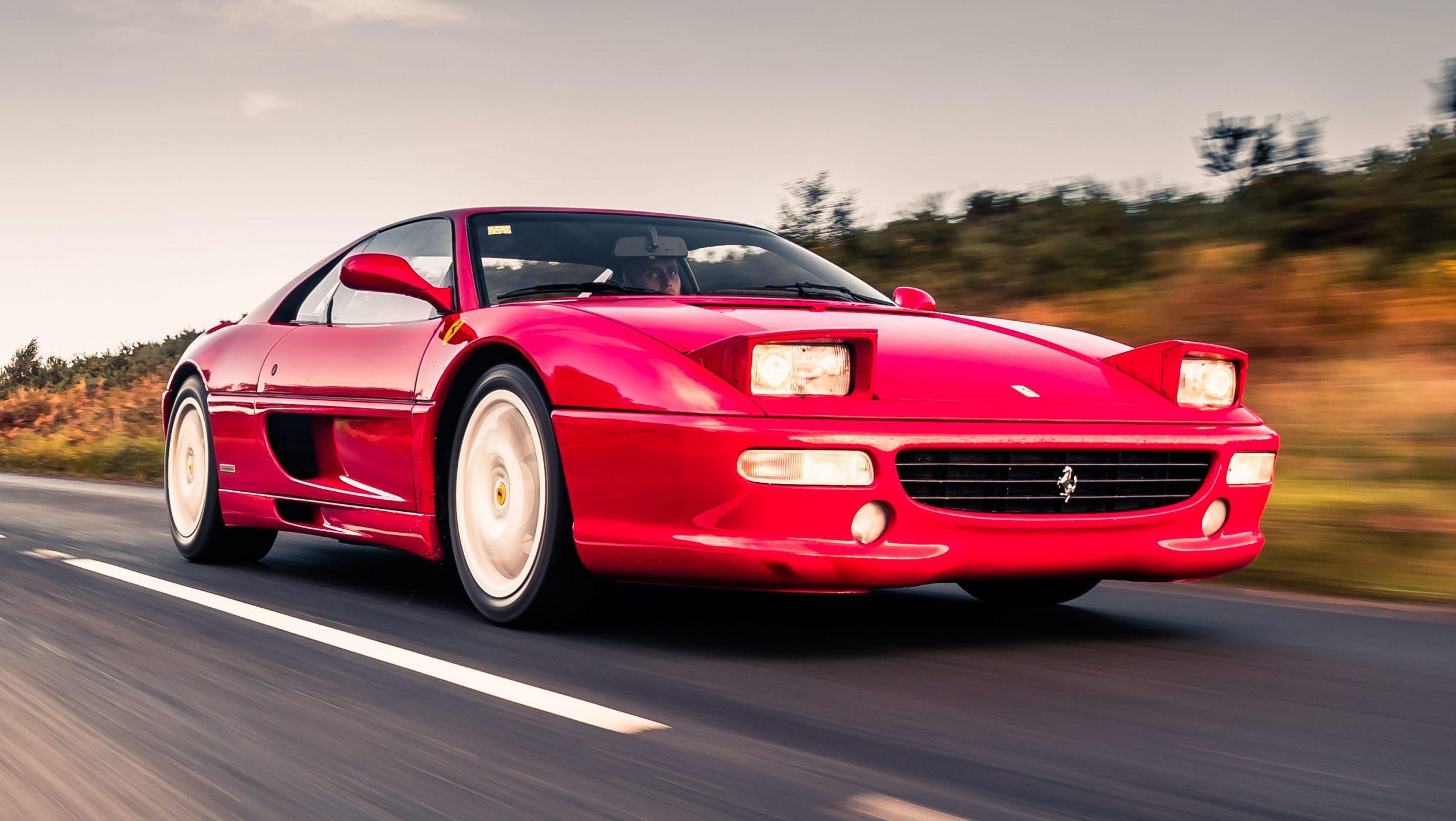 Deze Ferrari F355 Modificata is aangepast en toch origineel - TopGear