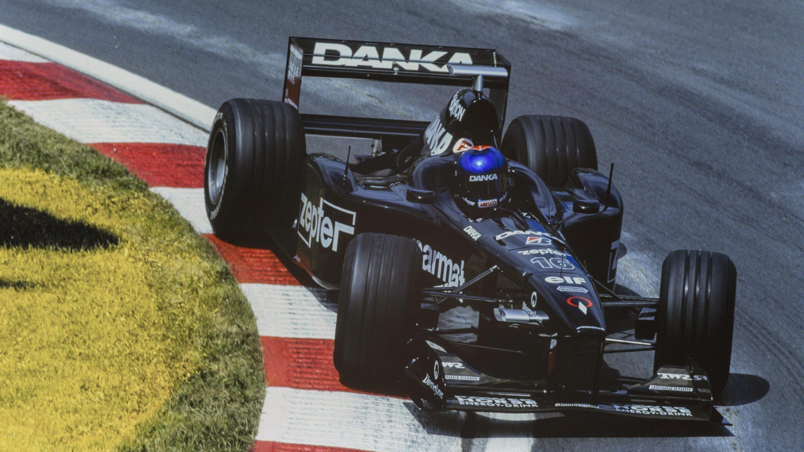 De Arrows A19 (1998) ging tegen de stroming in - TopGear