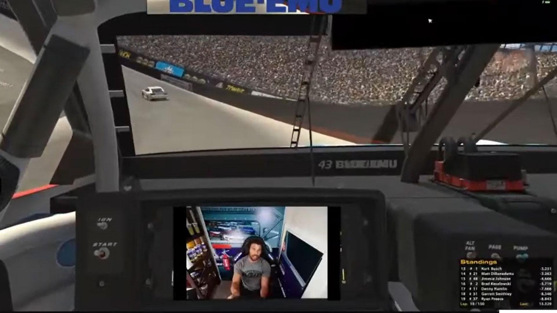 NASCAR-coureur stopt digitale race, verliest sponsor - TopGear Nederland NASCAR-coureur stopt digitale race, verliest sponsor - TopGear Nederland