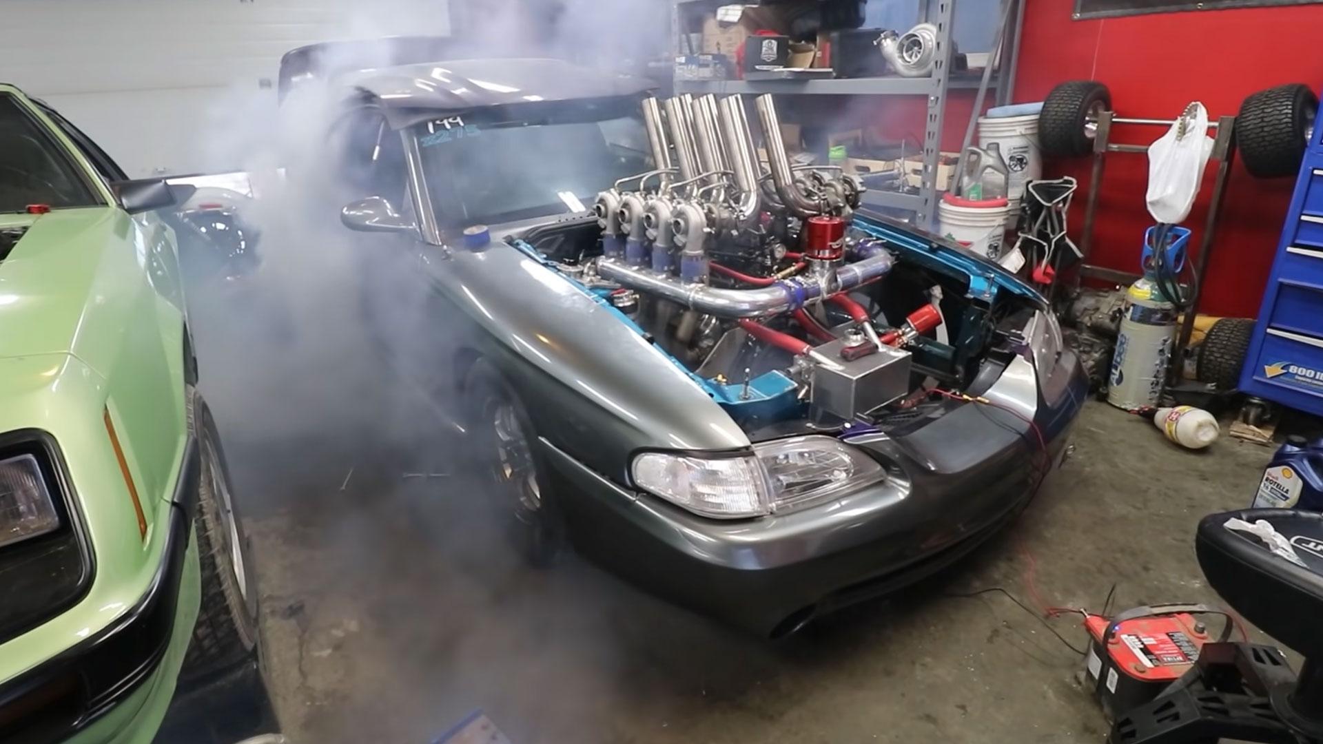 Ford Mustang met 8 turbo’s doet een burnout - TopGear Nederland