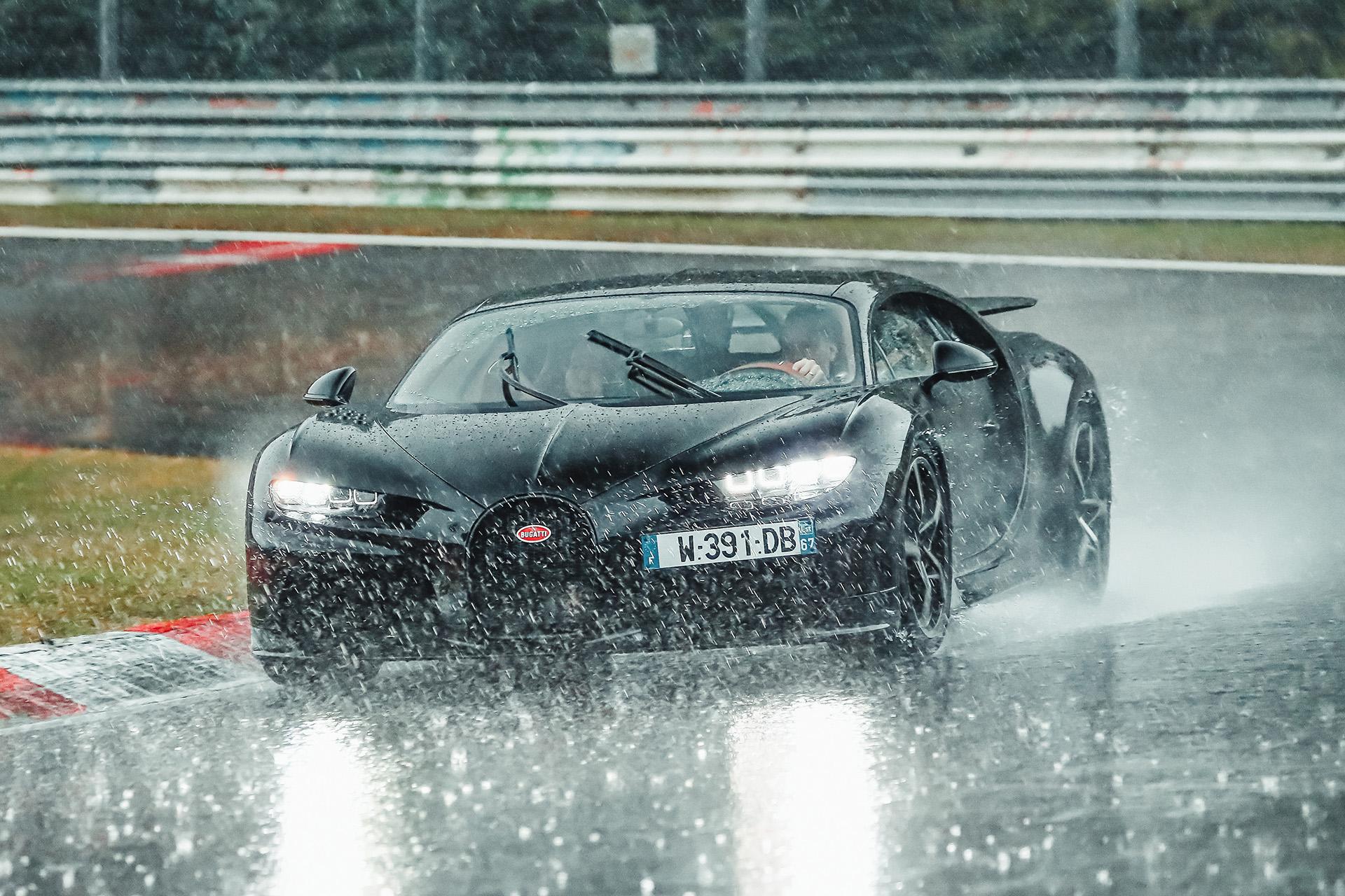 Bugatti Chiron Super Sport op de Autobahn en Nürburgring - TopGear