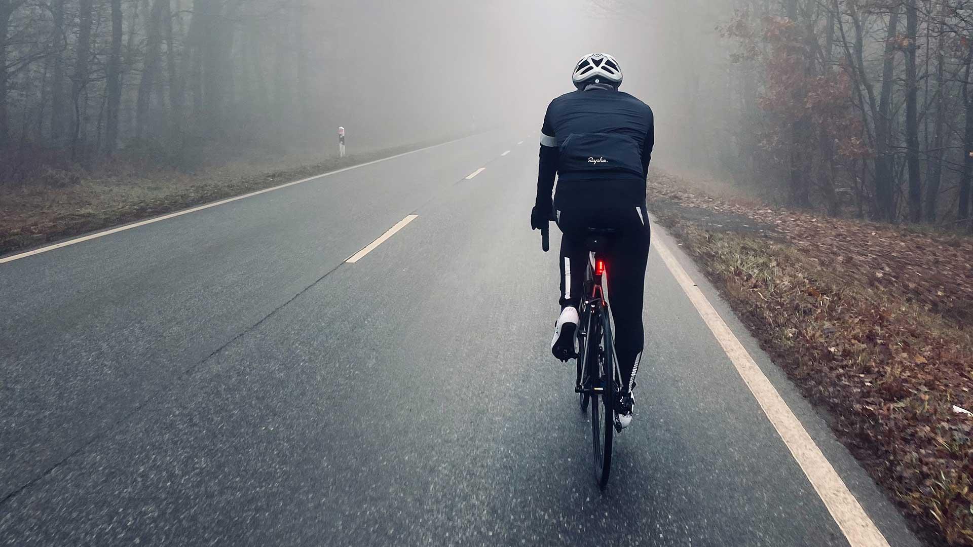Nu ook wegenbelasting voor wielrenners: 'Doen al alsof de weg van hen is'