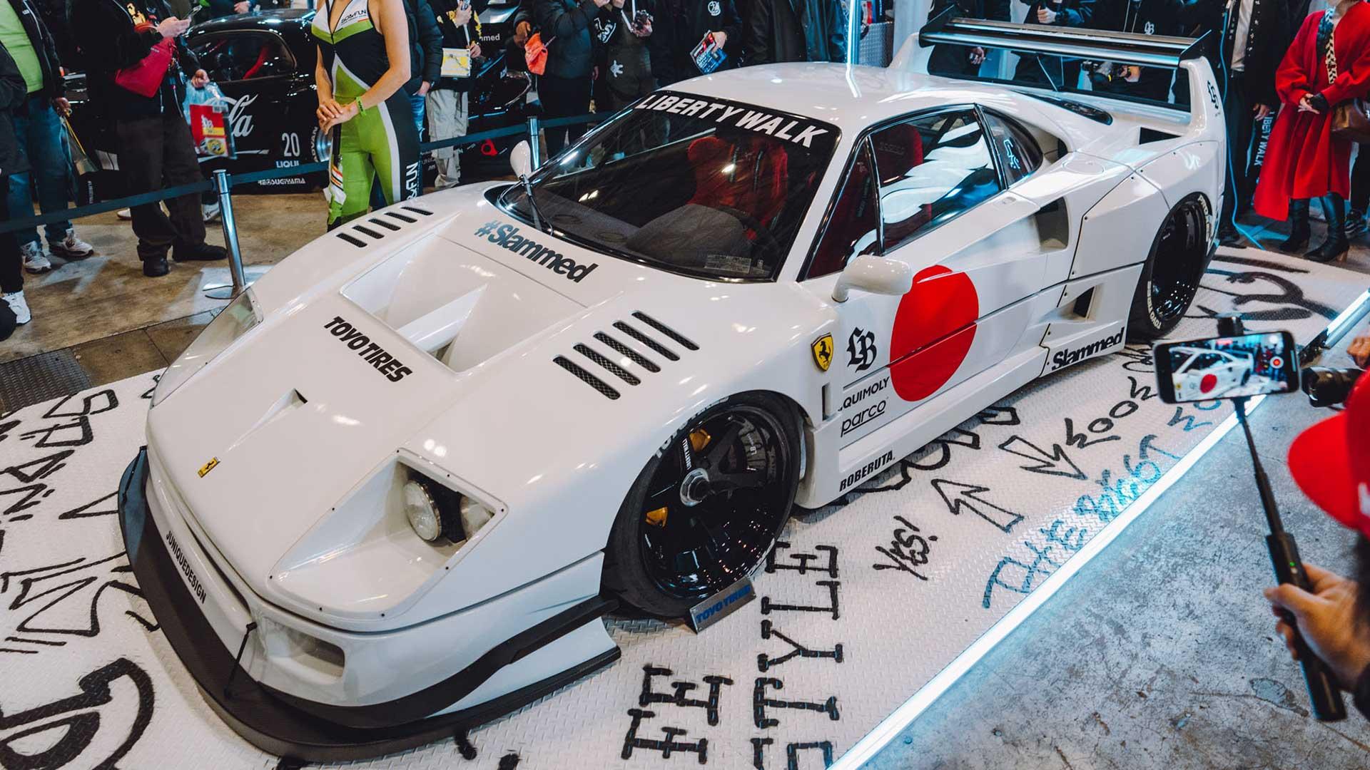 Niets is heilig: Tuner Liberty Walk pakt een echte Ferrari F40 aan ...