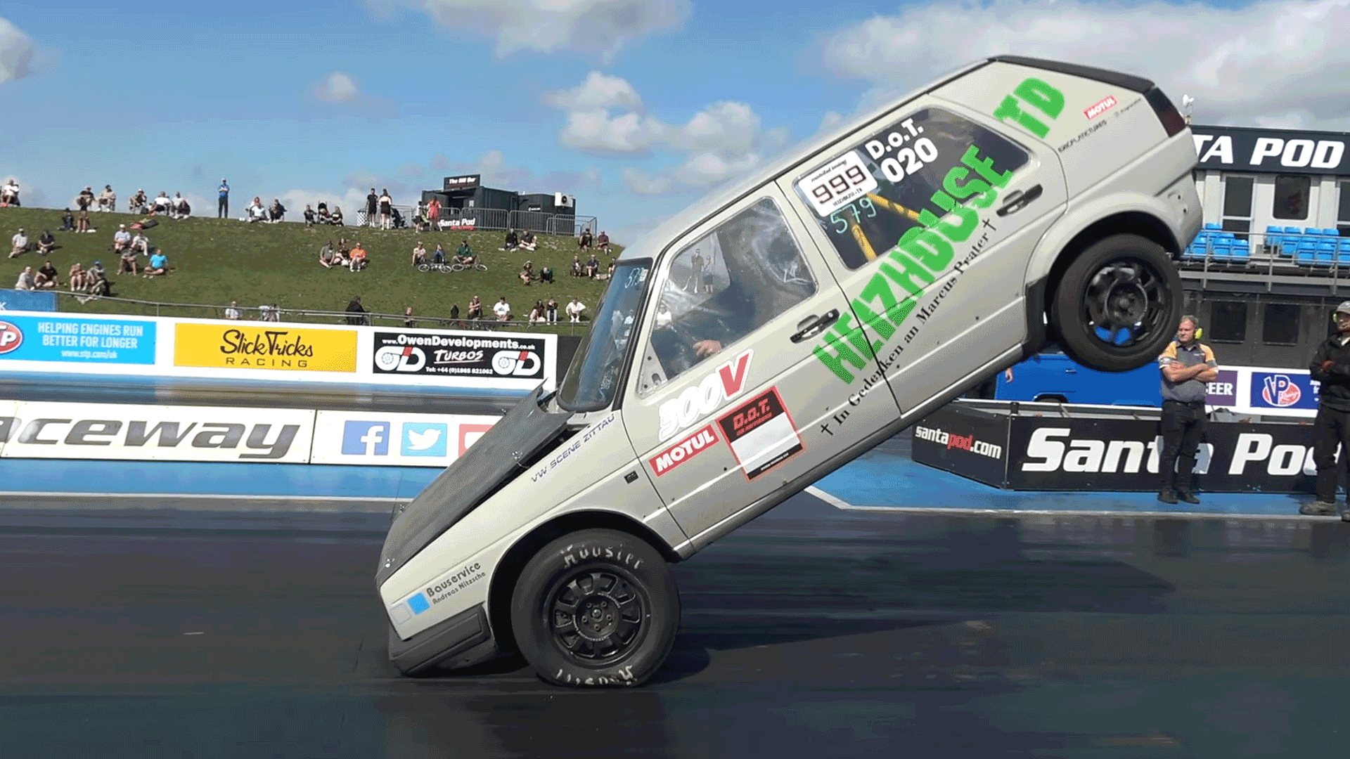 Golf laat zien dat je ook teveel grip kunt hebben en maakt stoppie