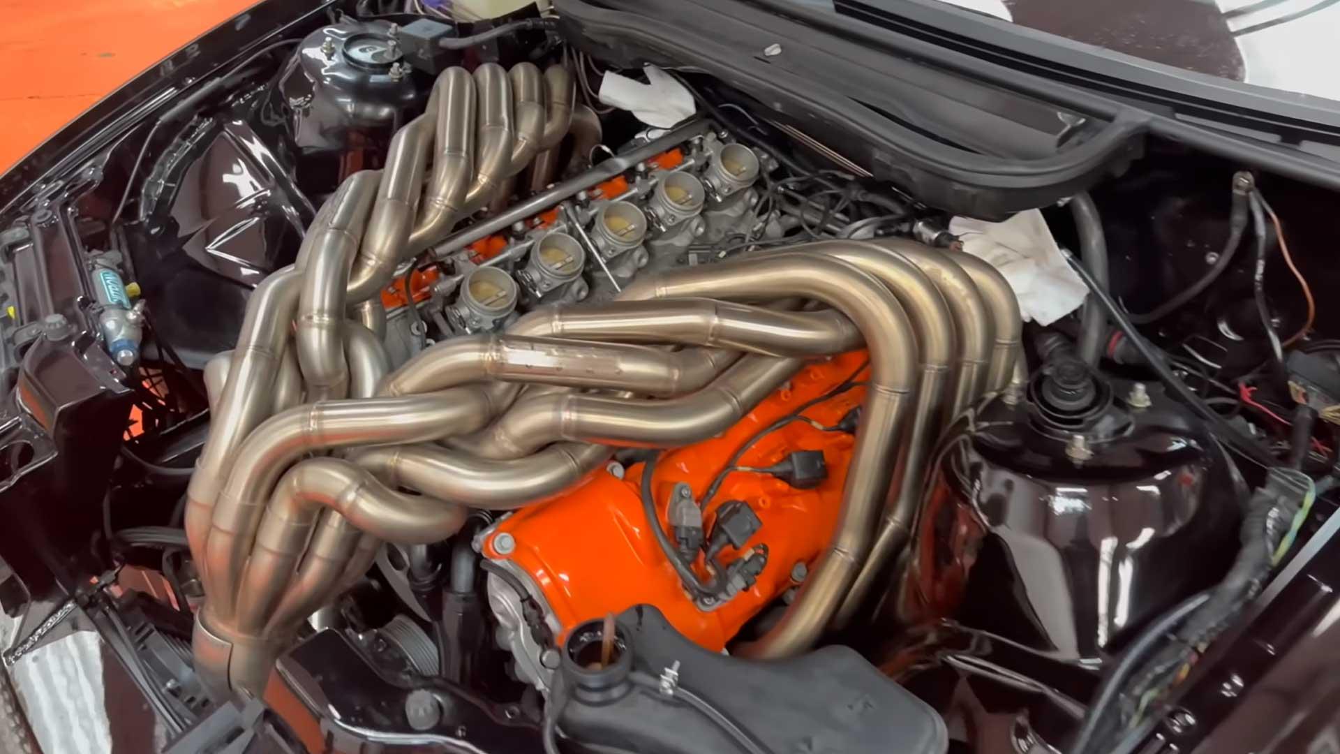 Nederlander maakt bizarre uitlaat voor BMW M3 met V10