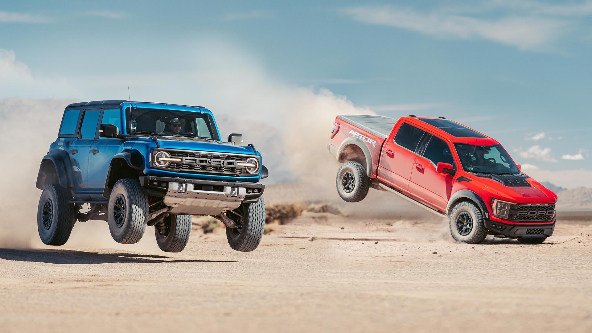 De vliegende Ford Raptors: Vliegles voor gevorderden in de F-150 en ...