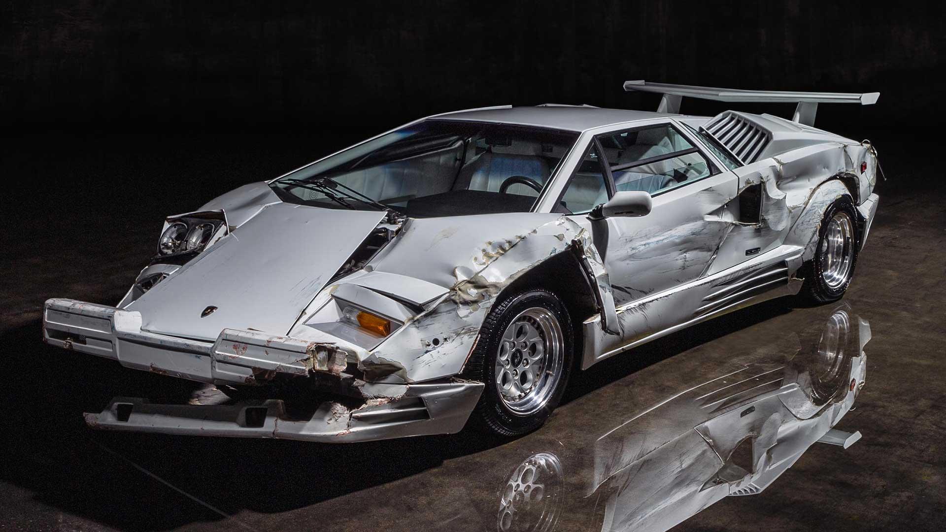 Gecrashte Lamborghini Countach uit The Wolf of Wallstreet geveild - TopGear