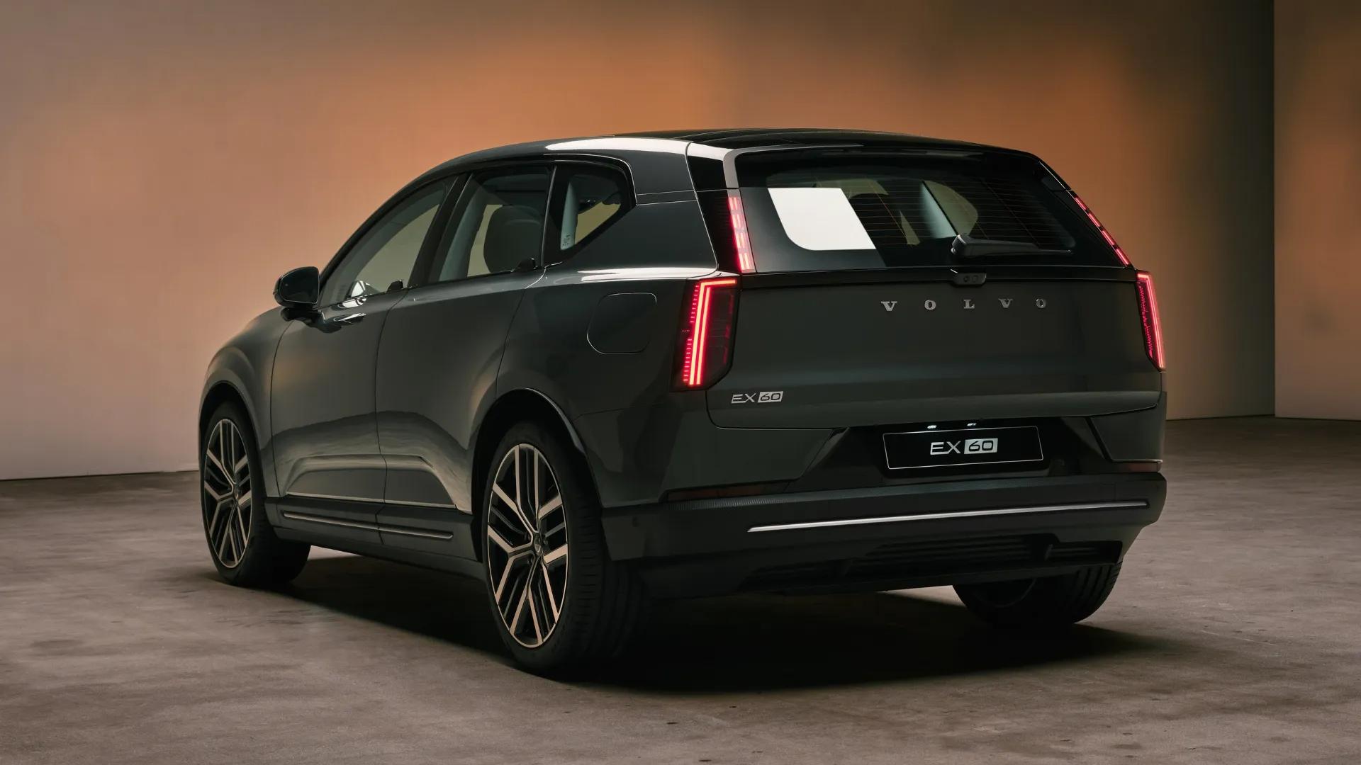 De nieuwe Volvo EX60 heeft maar liefst 680 pk, maar je mag niet harder ...