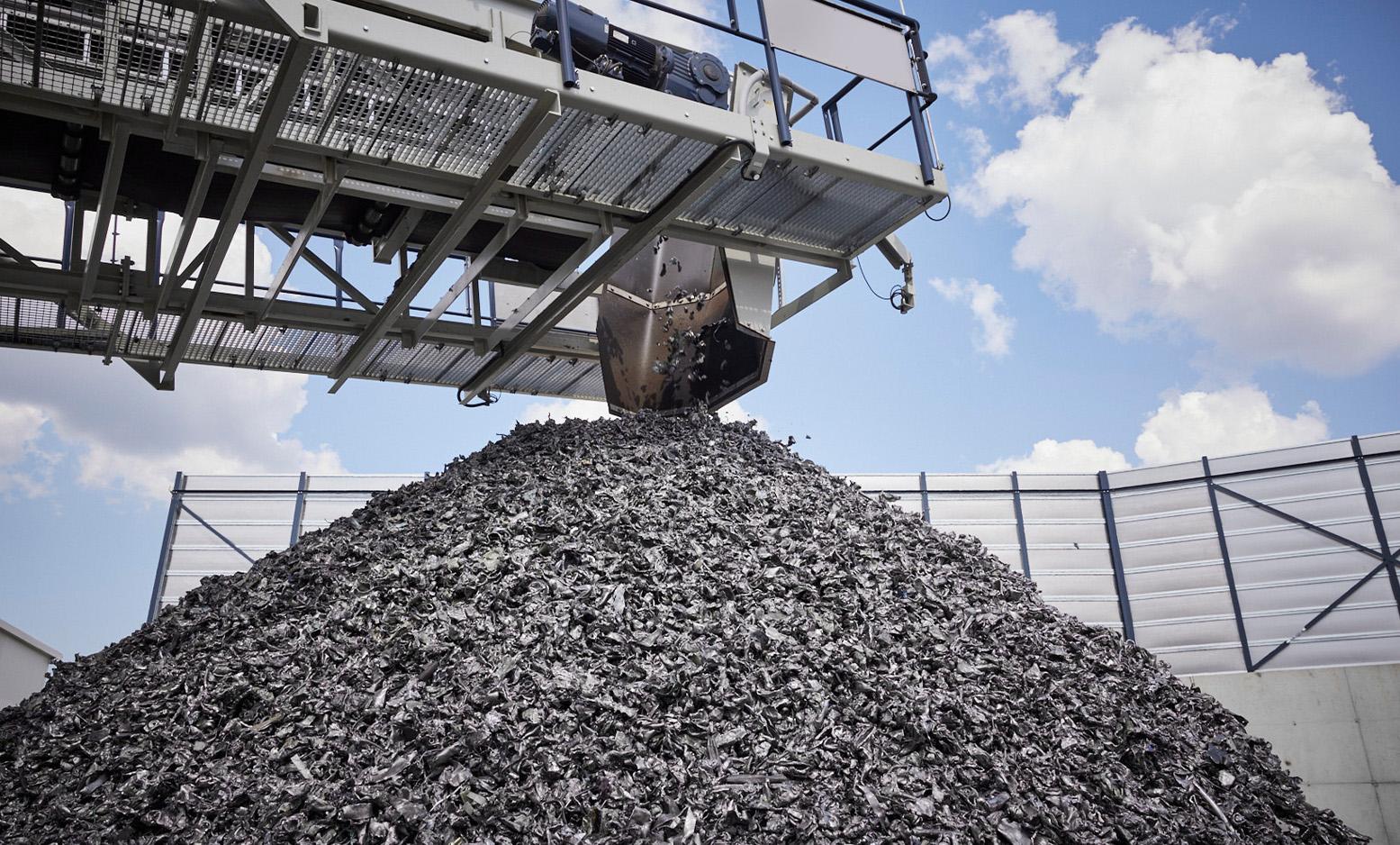 Er is te weinig plastic om te recyclen voor autofabrikanten - TopGear