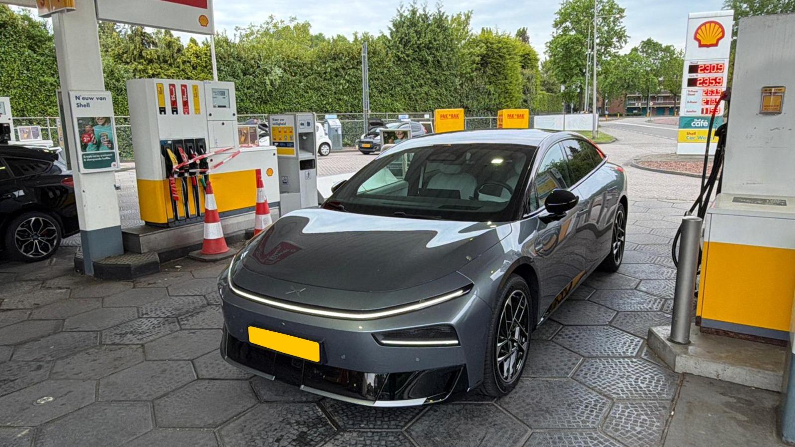 Shell boekt megawinst terwijl de benzine duurder is dan ooit